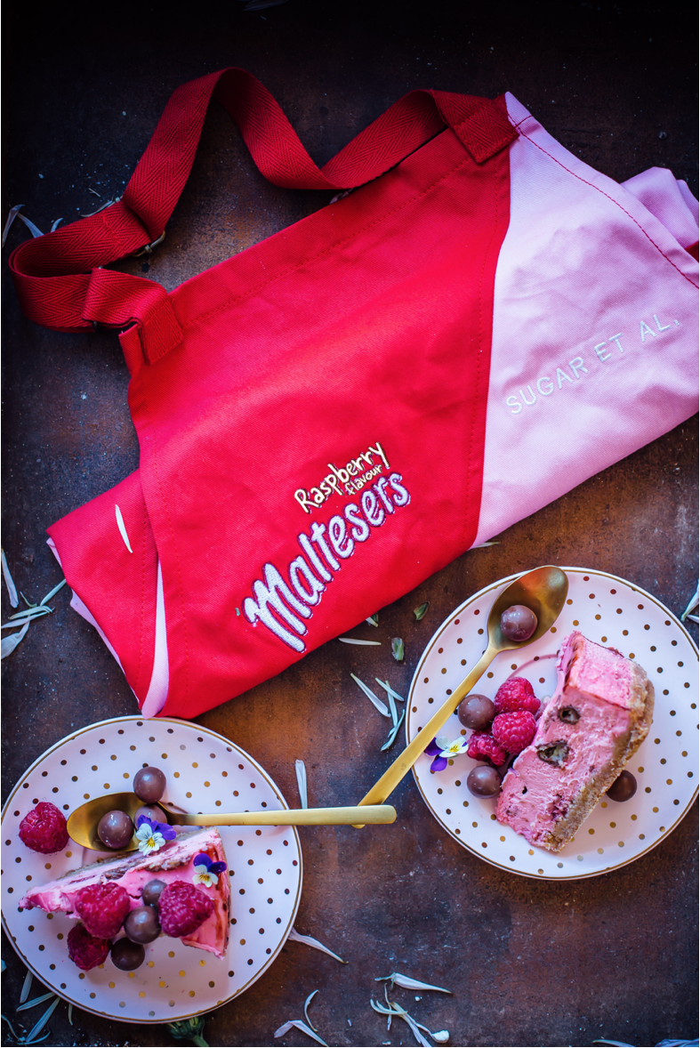 Raspberry flavoured Maltesers Cheesecake - Sugar et al